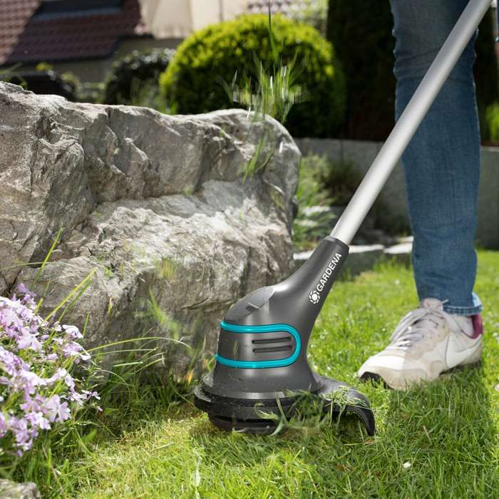 Gardena SmallCut Li-23R Trimmer Kit | Brushcutters UK