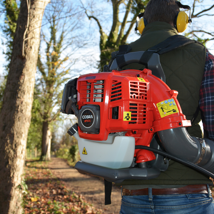 Cobra BP43C Back Pack Petrol Blower | Leaf Blowers & Vacuums UK