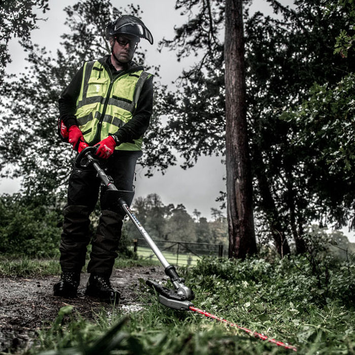 Milwaukee M18 FOPH-HTA Hedge Trimmer Attachment | Multi Tools UK