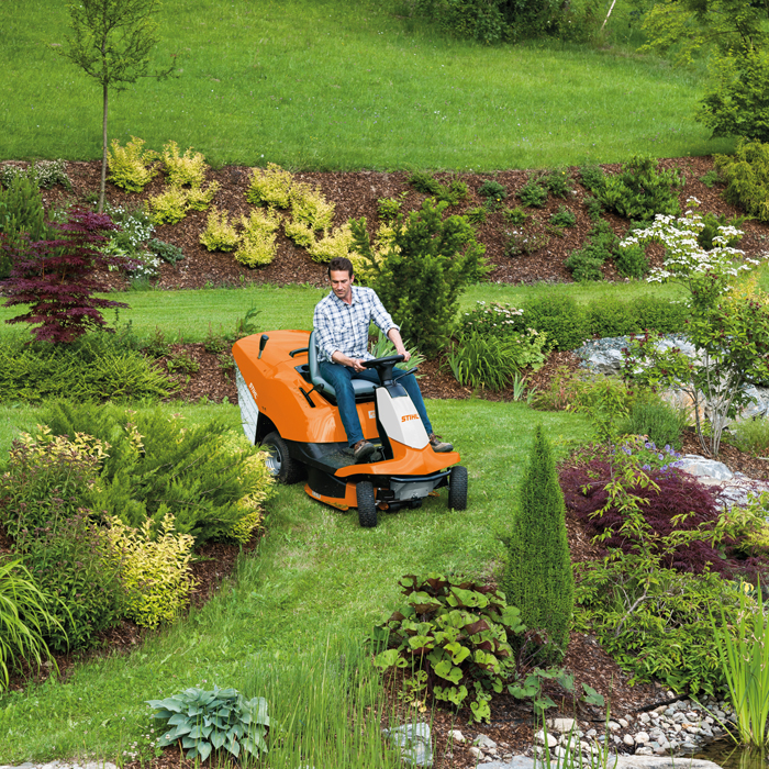 Stihl RT4082 31" Rider | Tractors & Ride-Ons UK